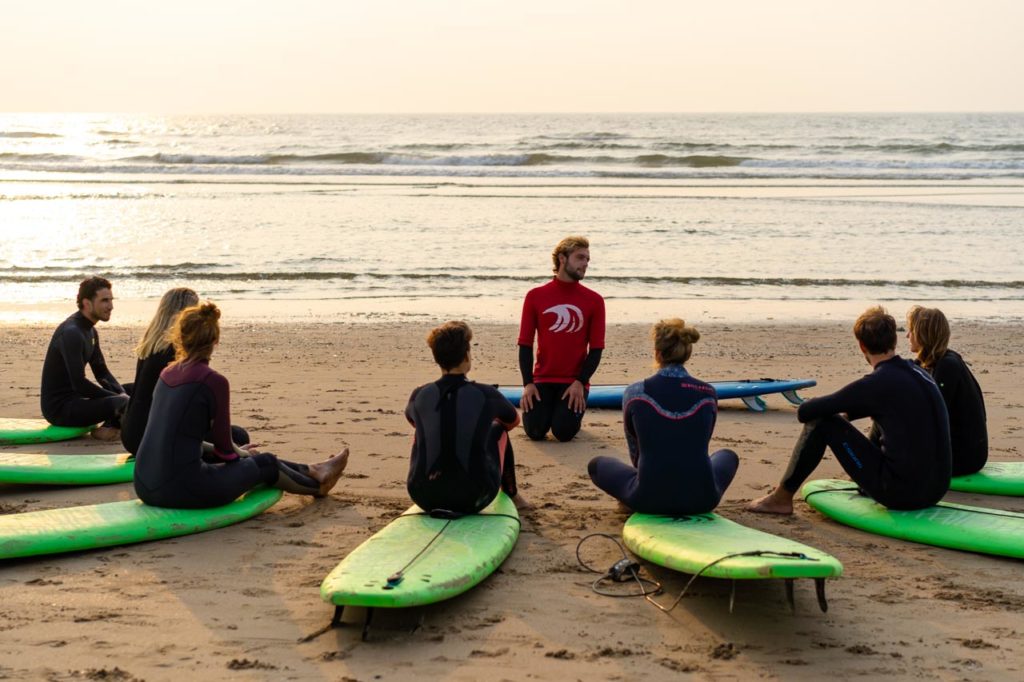 Surfana Rapa Nui: De leukste surfschool op Bloemendaal aan zee